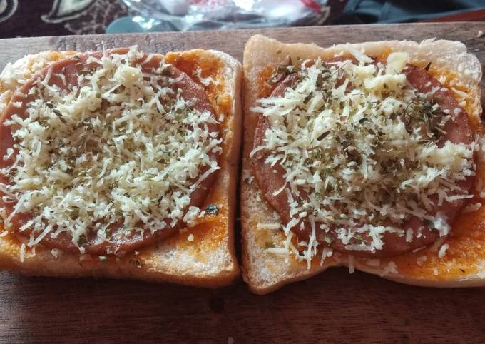 Resep Pizza Roti Tawar oleh Cindy Putri - Cookpad