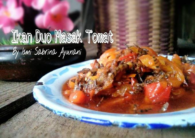 Resep Ikan Duo Masak Tomat oleh Ismi Sabrina Ayunani - Cookpad