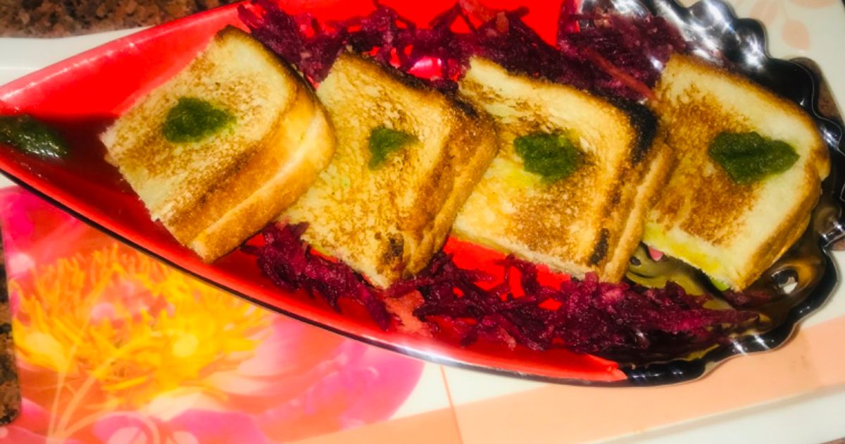 Aloo Toast Recipe by माही - Cookpad