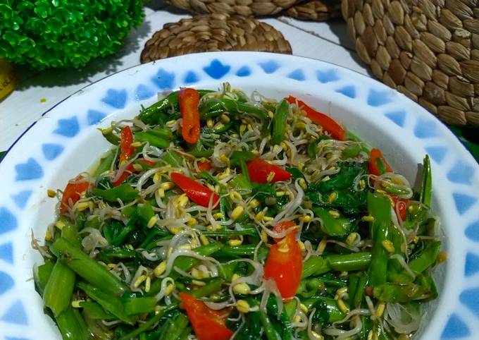 Resep Oseng Kangkung kecambah oleh Citra Risa Septiani - Cookpad
