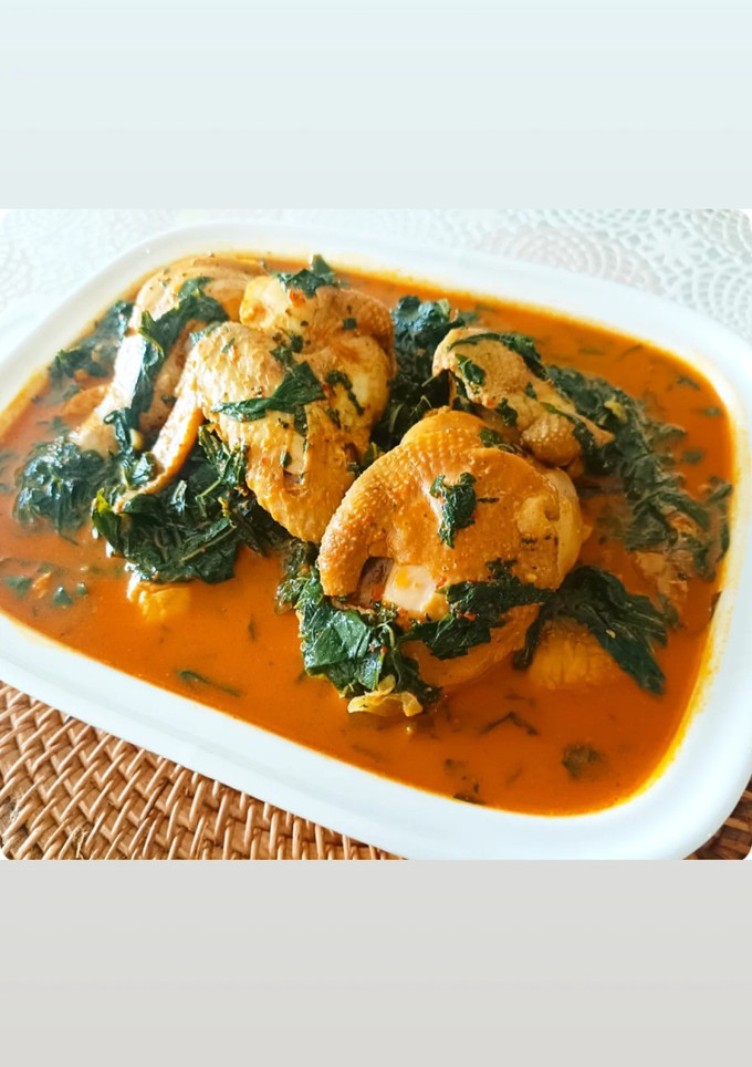 Resep Gulai Ayam Daun Singkong Bumbu Instan oleh Anggraita - Cookpad