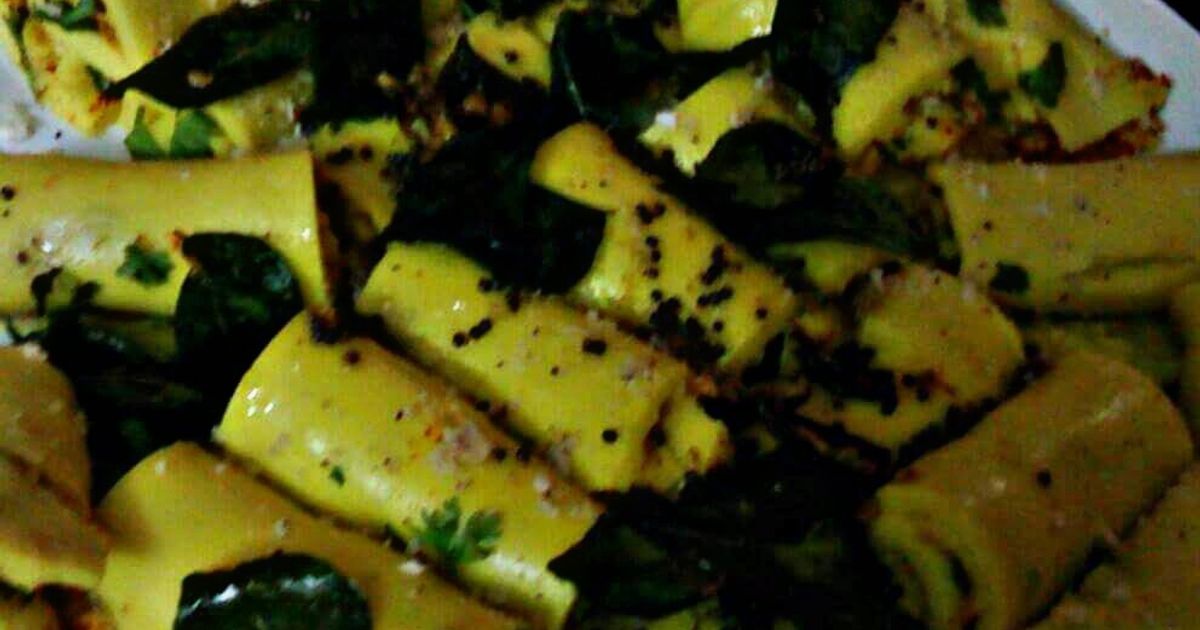 Stuffed Khandvi Recipe by Sharuna Nanwani - Cookpad