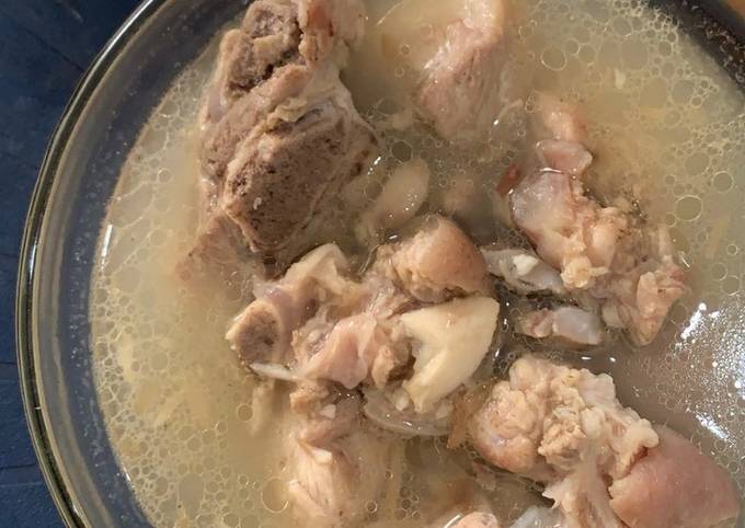 Resep Sup Kaki Babi (Tite) oleh Octaviona Inge Setiawan - Cookpad