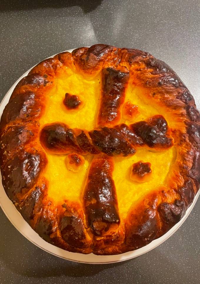 Pască cu aluat de cozonac 😍, rețetă de Elena Sorina Filip - Rețete Cookpad