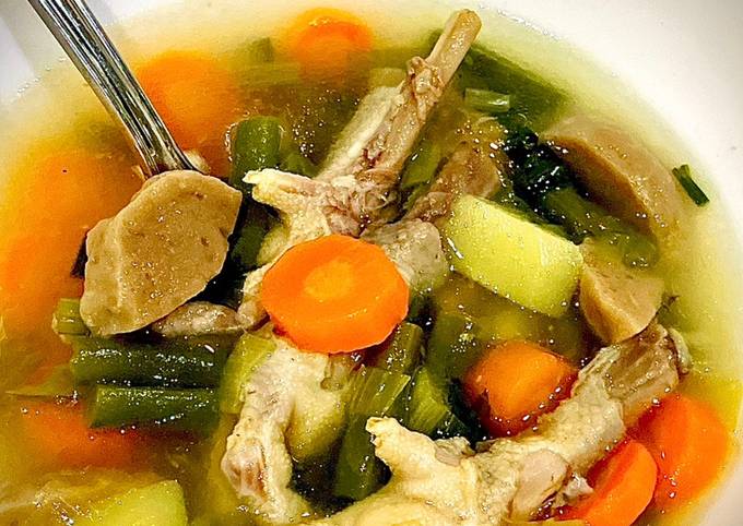Resep Sup Ceker Bakso Sayuran oleh Nathalia Tj - Cookpad