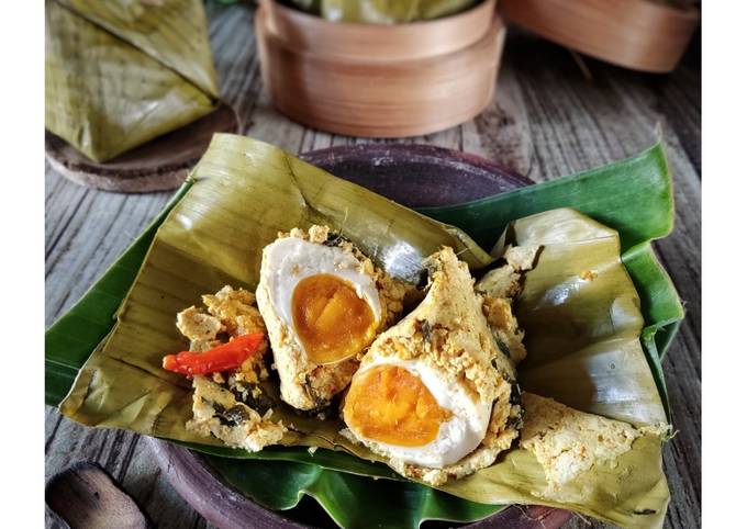 Resep Botok Telor Asin oleh Tyas yodha - Cookpad