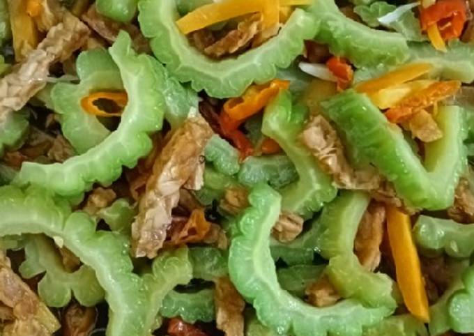 Resep Tumis pare dan tempe oleh Ummu Ahnaf Shafira - Cookpad