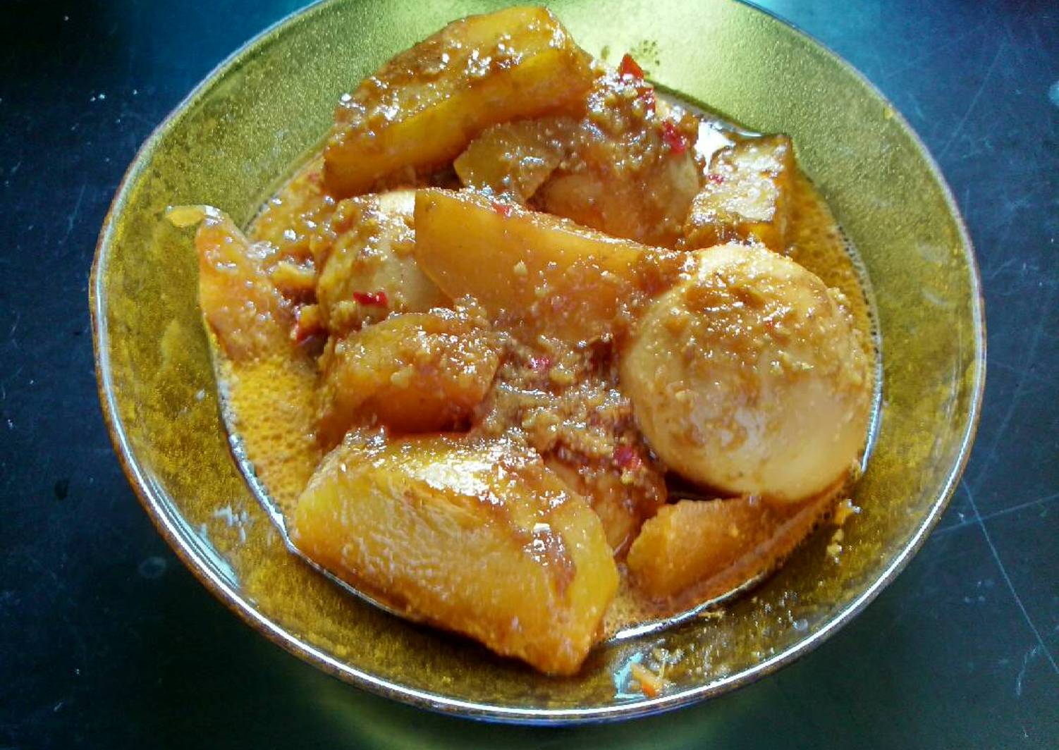 Resep Semur Telur Kentang oleh Tiwuk Setyorini - Cookpad