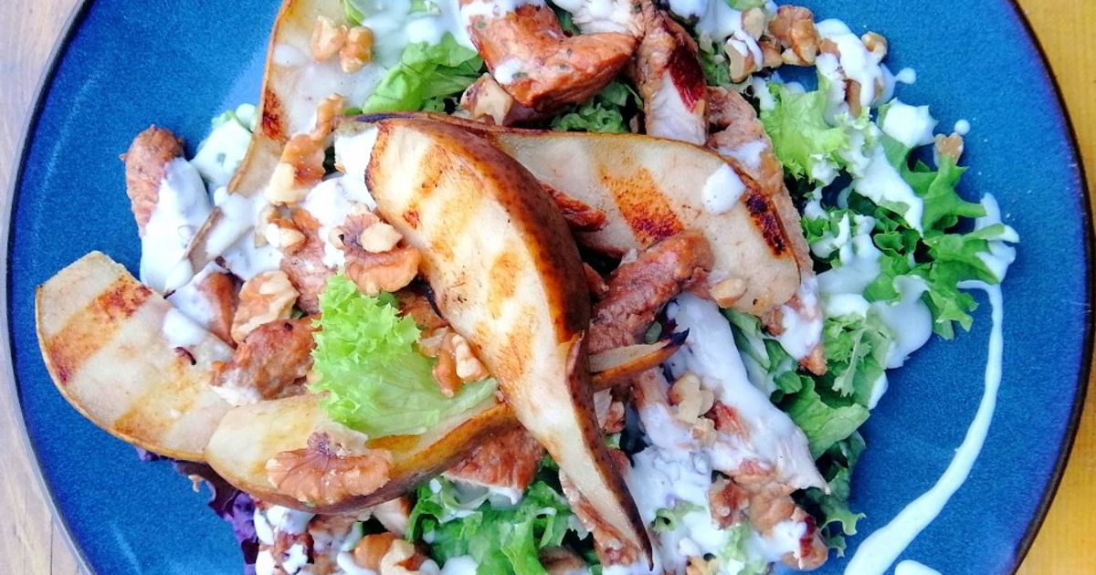 Grilled Turkey, Pear And Walnut Salad With Blue Cheese Dressing Recipe ...