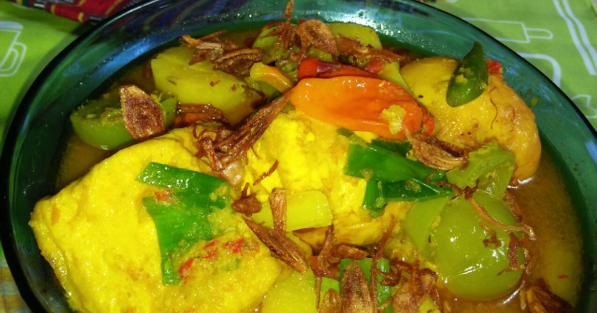 Resep *Sayur Kuning Kentang Tahu Telur* oleh ati dewanthi - Cookpad