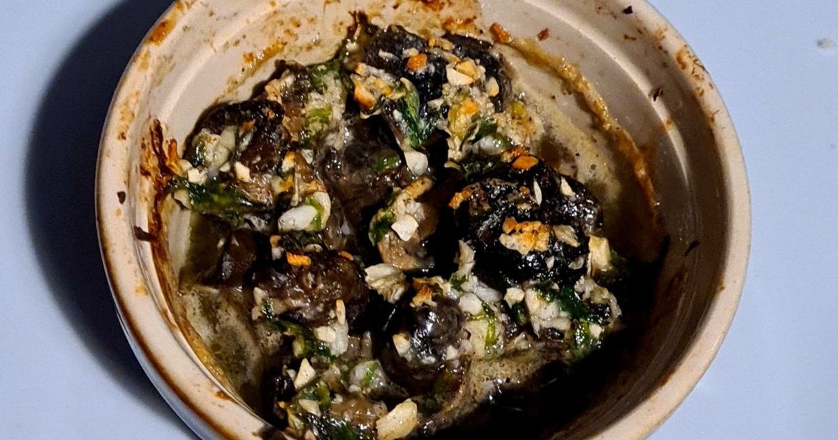 Escargot Cassolettes With Garlic Parsley Butter Recipe By Cuistorando