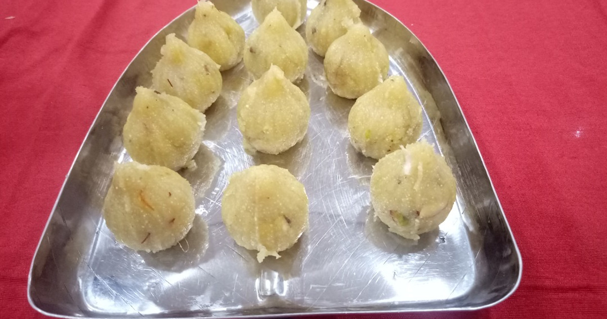 Shahi Banana Modak Recipe by Amruta Walimbe - Cookpad