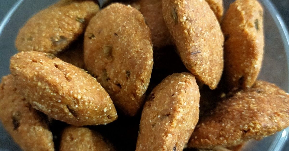 Wheat Flour Mathri Recipe by Darshana Patel - Cookpad