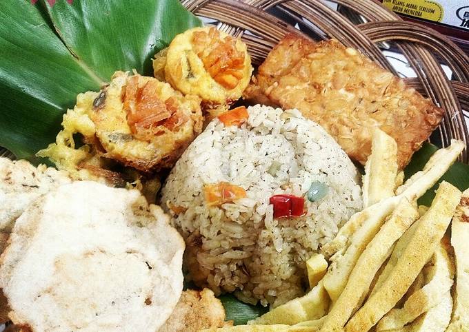 Resep Nasi Liwet teri oleh Chiensyn Kuliner - Cookpad