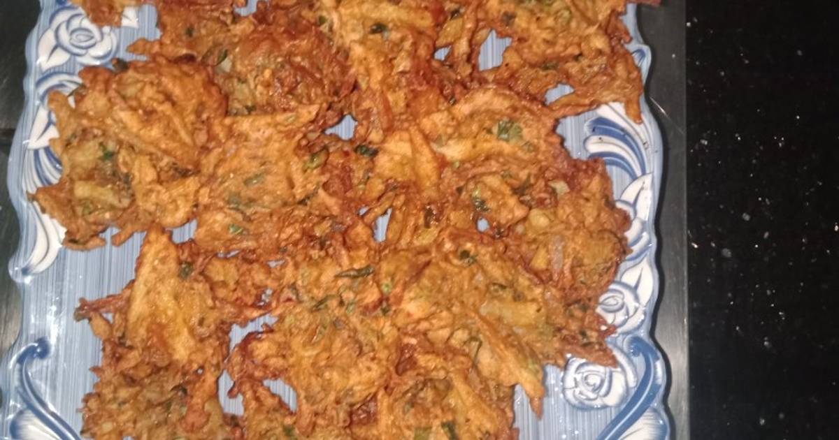 Loaded pakoray Recipe by Anam Mohsin - Cookpad
