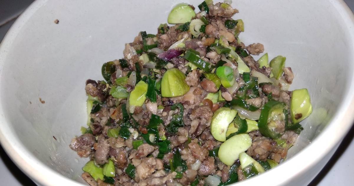 Resep Oseng oncom item😍😍 oleh Watje Mulawarman - Cookpad