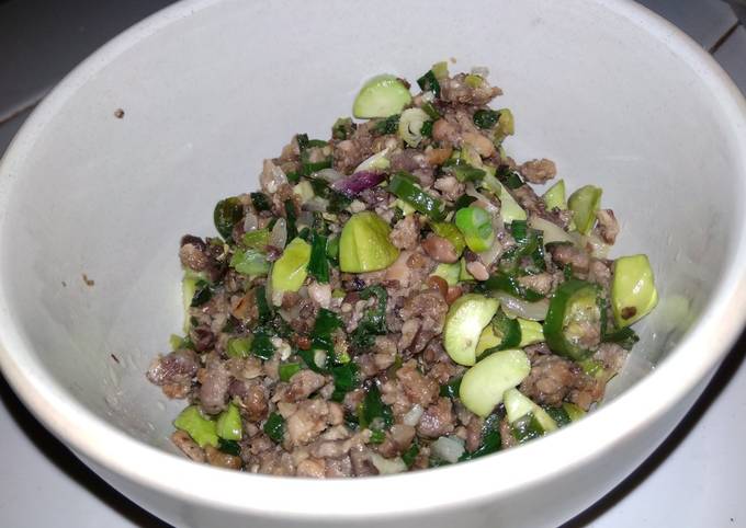 Resep Oseng oncom item😍😍 oleh Watje Mulawarman - Cookpad