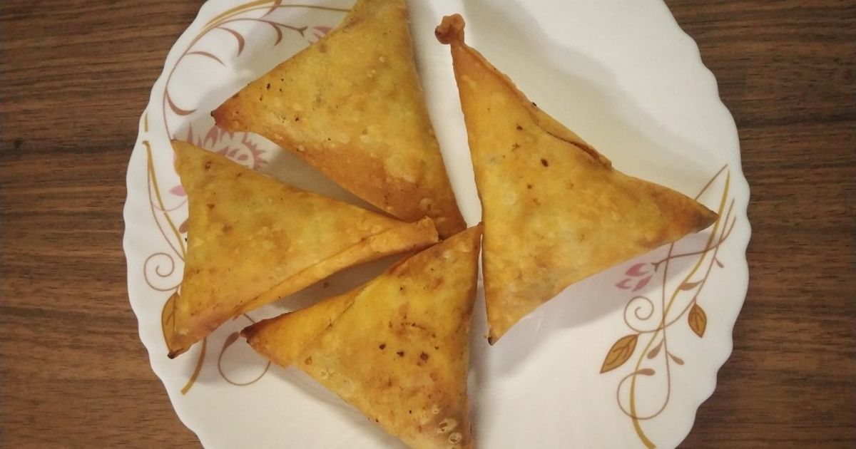 Pizza Samosa Recipe by Asiyah Naveed Roghay - Cookpad