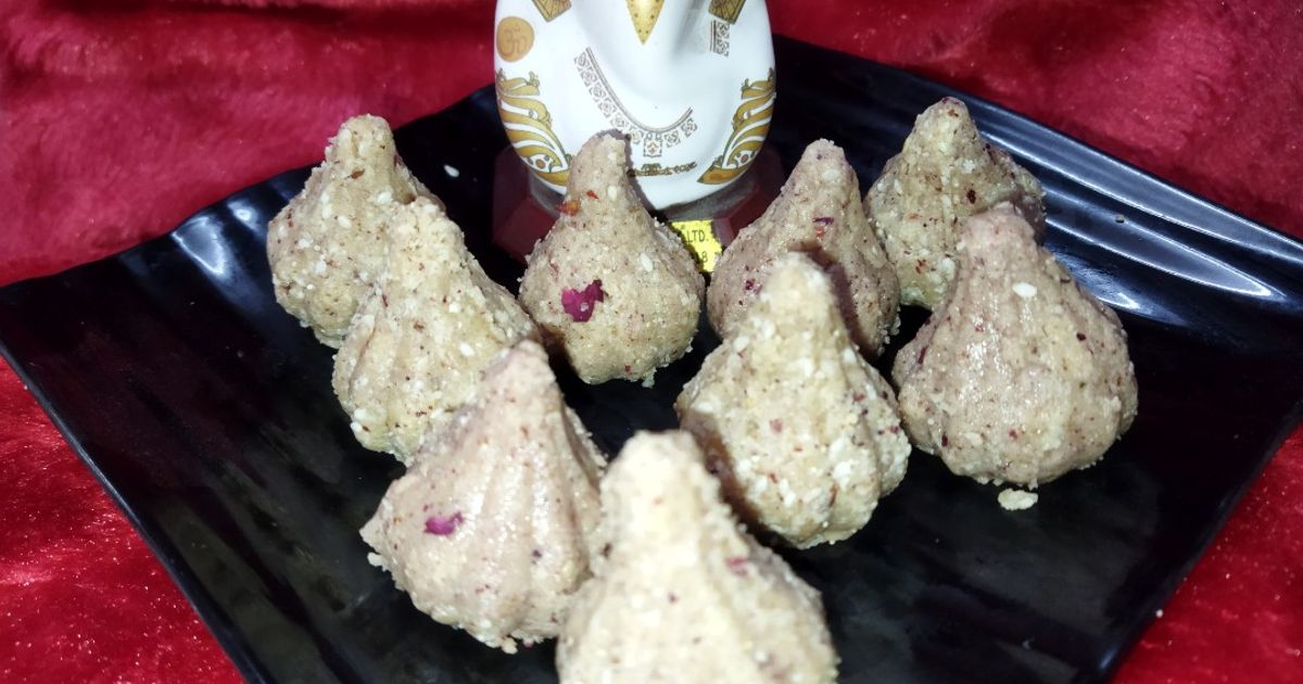 Rose Flavour Tilgul Modak Recipe by Pranjal Kotkar - Cookpad