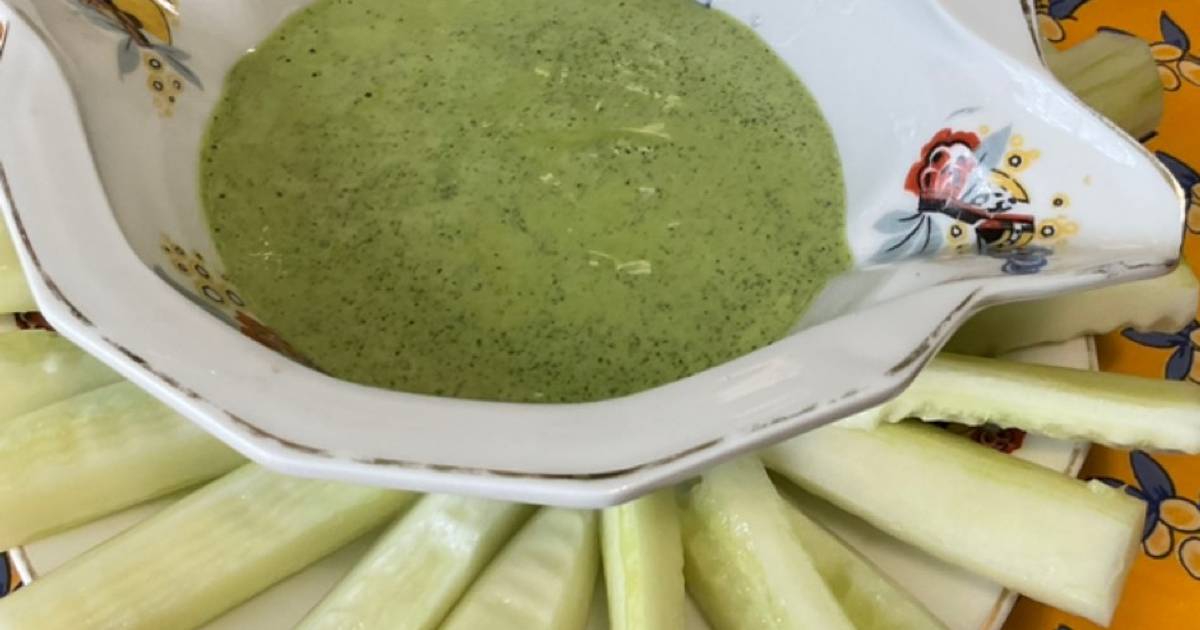 Bâtonnets de concombre sauce coriandre skyr moutarde et citron de Mila ...