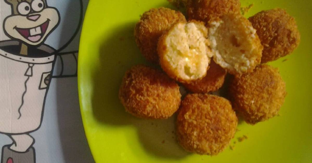 Resep Roti Bola Singkong isi Keju oleh Ita Rahma - Cookpad
