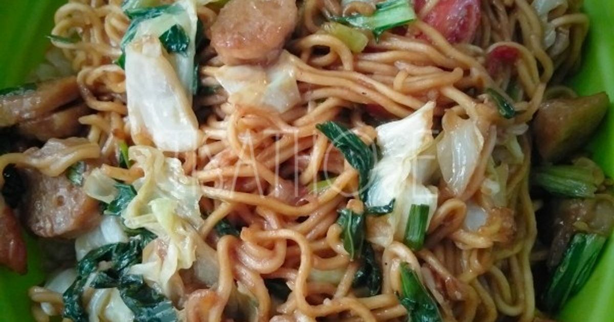 Resep Bakmi Goreng Bakso Ala Those oleh Oktiesa Dinny Dewitya - Cookpad