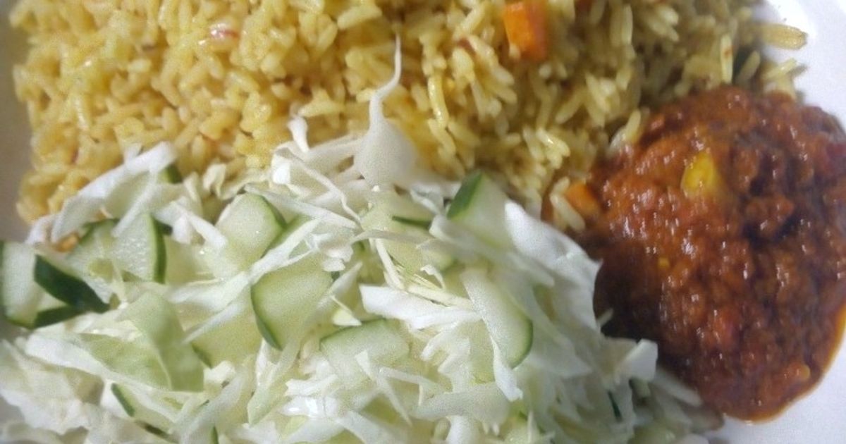 Fried Rice With Coslow Recipe by Zayyanatu Tugga - Cookpad