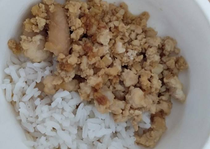 Resep Mpasi 1Y+ nasi ayam cincang kecap oleh Suci Melati - Cookpad