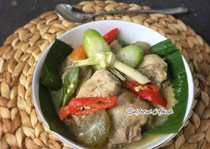 Resep Garam Asam Ayam Tanpa Daun Pisang oleh Zulifatul Afwah - Cookpad