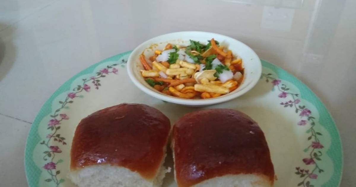 Misal pav😊😊 Recipe by Mrs Prachi Umesh Taldevkar - Cookpad