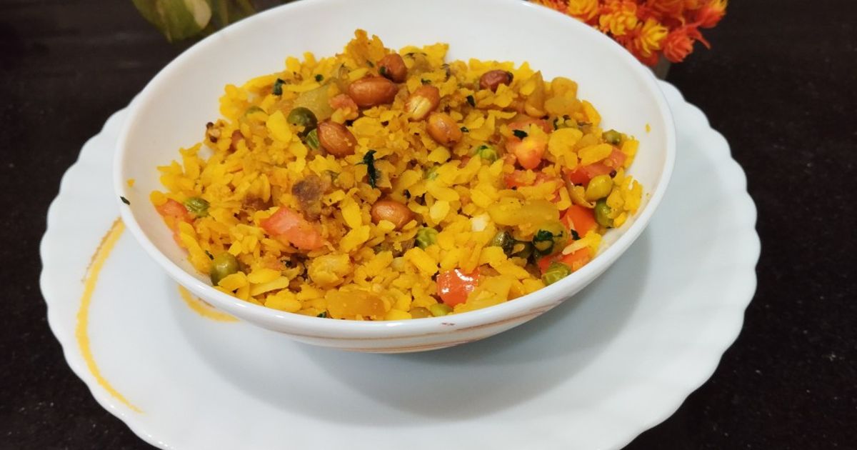Mix Vegetable Red Poha Recipe by Aruna Thapar - Cookpad