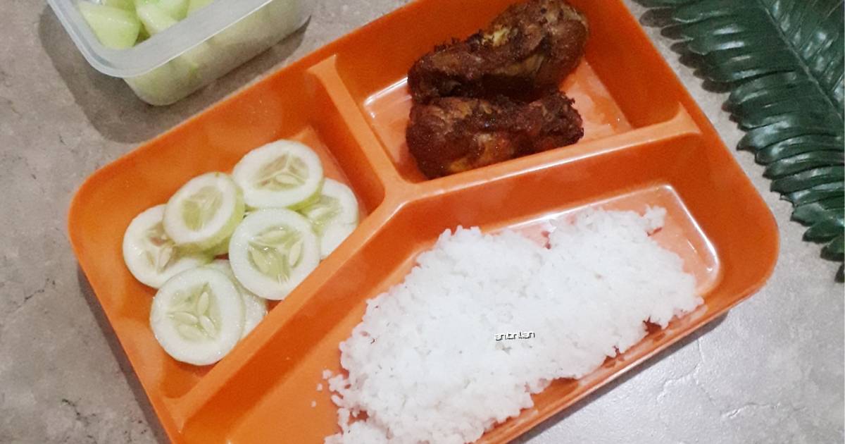 Resep Bekal anak/bento anak(nasi ayam goreng) oleh Ani Brilian - Cookpad