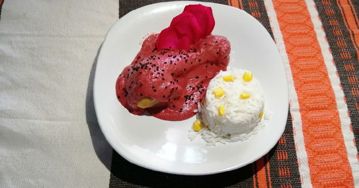 Mole Rosa Con Pollo Recipe by Maria Angélica García Cruz - Cookpad