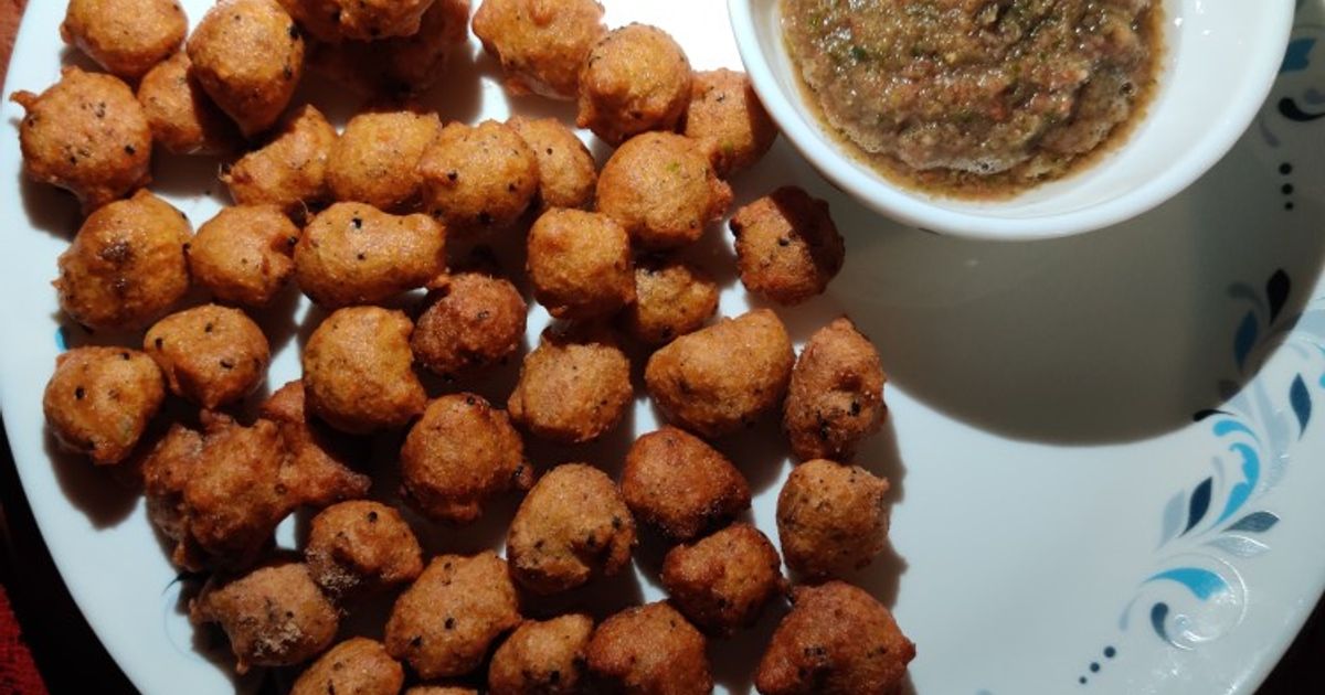 Moong Dal Vada (Pakoda) Recipe by rama - Cookpad