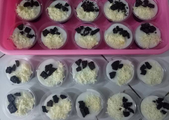 Resep Puding Chokelat fla susu Oreo & keju oleh Mom's Aqilla - Cookpad