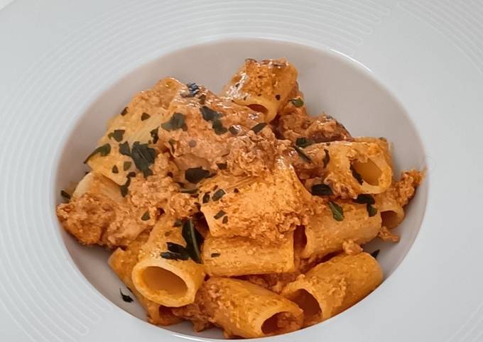 Ricetta Mezze maniche alla carcerata di Tania Orologio - Cookpad