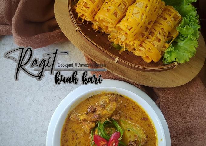 Resep Ragit (kue jala) kuah kari ayam oleh Saiz Wantini - Cookpad