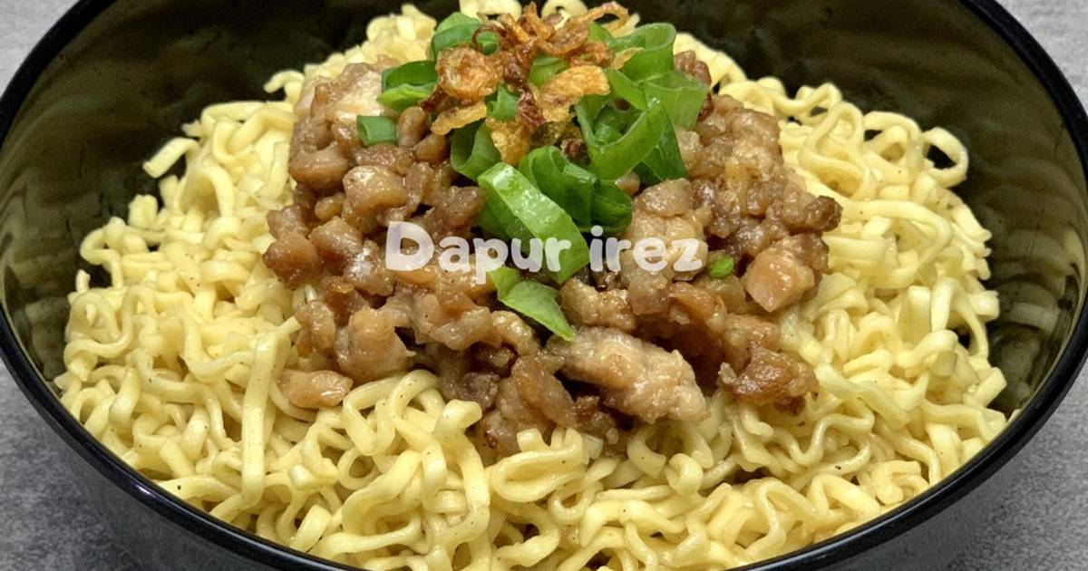 17 resep mie yamin asin enak dan mudah - Cookpad
