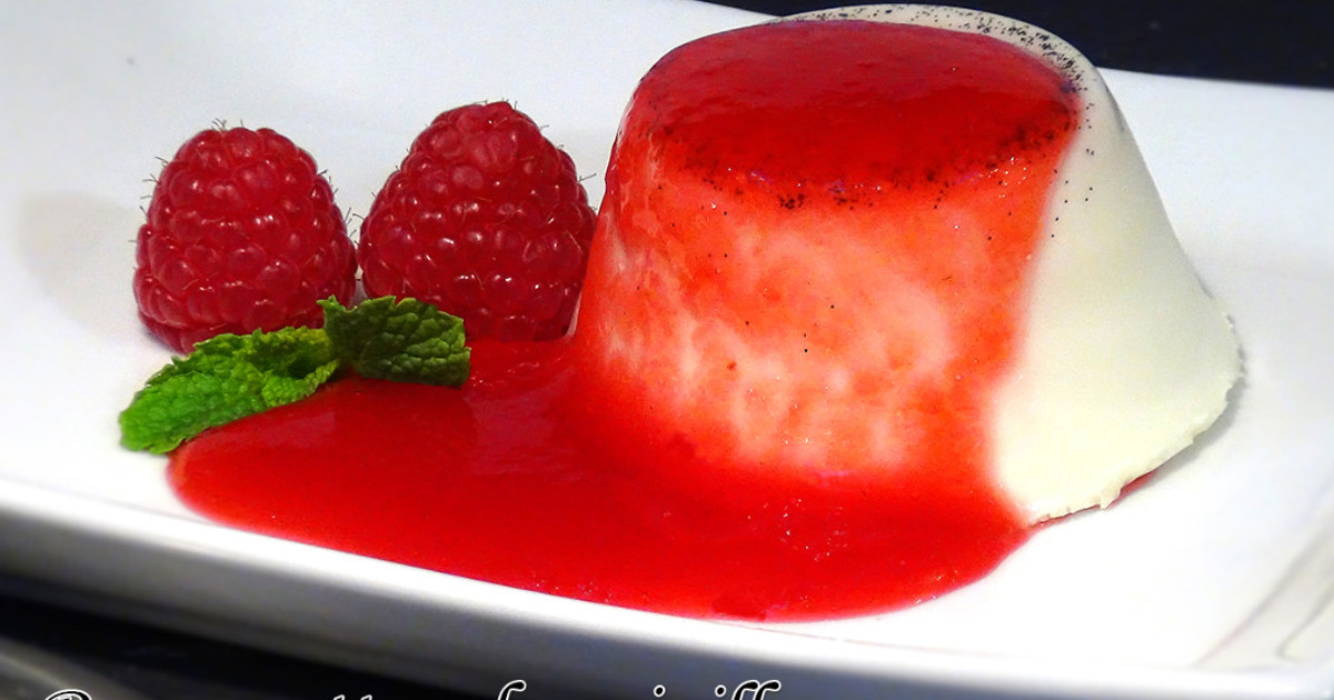 Panna Cotta O Panacota A La Vainilla Con Salsa De Frambuesa Casera ...