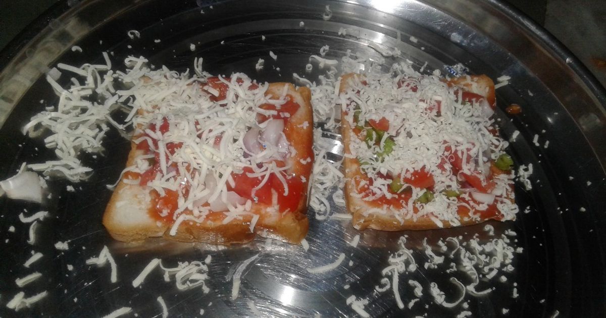 Neha Parmar દ્વારા રેસીપી બ્રેડ પીઝા (Bread Pizza Recipe In Gujarati ...