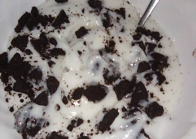 Oreo yogurt (yummy 😋 Recipe by Macintosh - Cookpad