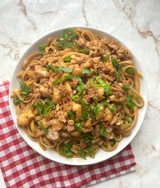 Resep mie gacoan rumahan: Gurih enak & praktis