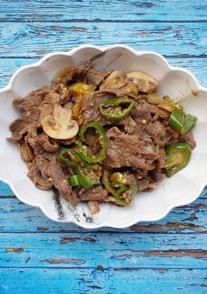 Resep Tumis Sapi Jamur Cabe Hijau oleh Tituk SK - Cookpad