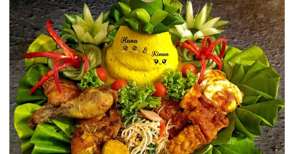 Resep Tumpeng Mini Nasi Kuning oleh Tyas yodha - Cookpad