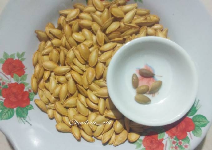 Resep Kuaci Biji Labu oleh Chendera Ria Lim - Cookpad