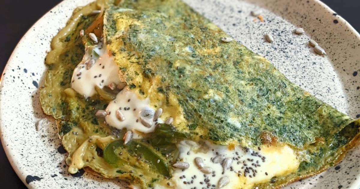 🍳 Omelette de espinaca relleno con vegetales caramelizados 🥬 Receta de ...