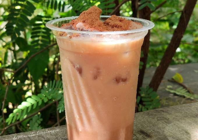 Resep Es Teh Milo oleh desmawati kuretangin - Cookpad