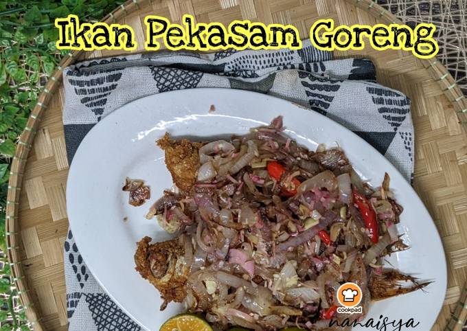 Resipi Ikan Pekasam Goreng oleh Nana Isya - Cookpad