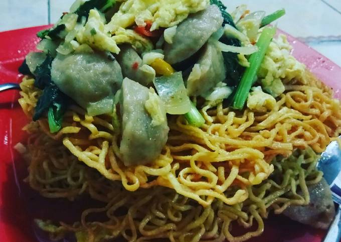 Resep Ifumi simple pakai indomie#reseppertamaku oleh Bebek Lia - Cookpad