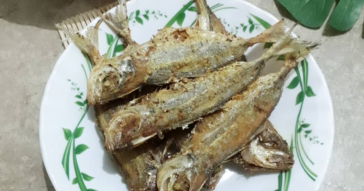 Resep Ikan selar goreng oleh Ani Brilian - Cookpad